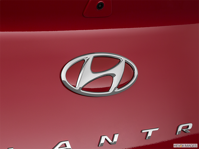 2020 Hyundai Elantra Sport: Reviews, Price, Specs, Photos and Trims ...