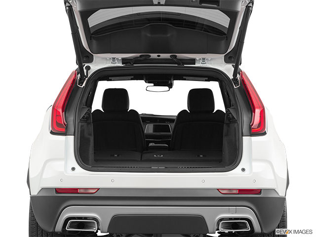 2020 Cadillac XT4 Luxury FWD: Price, Review, Photos (Canada) | Driving