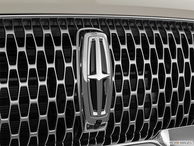 2020 Lincoln Aviator: Price, Review, Photos and Specs - Read This ...