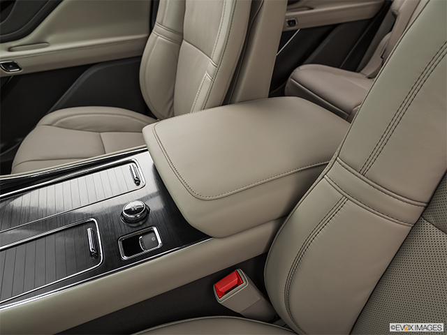 2020 Lincoln Aviator: Price, Review, Photos and Specs - Read This ...