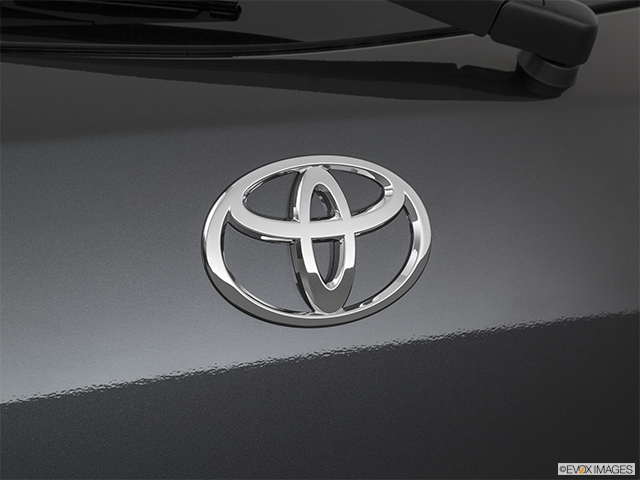 2020 Toyota Yaris Hatchback: Reviews, Price, Specs, Photos and Trims ...