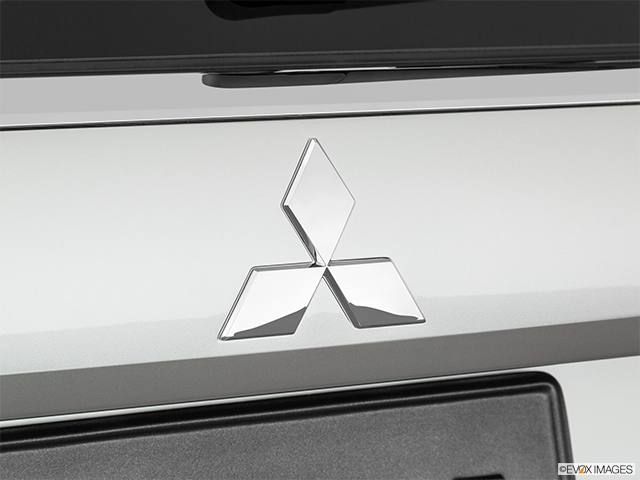 2020 Mitsubishi Outlander: Reviews, Price, Specs, Photos and Trims ...