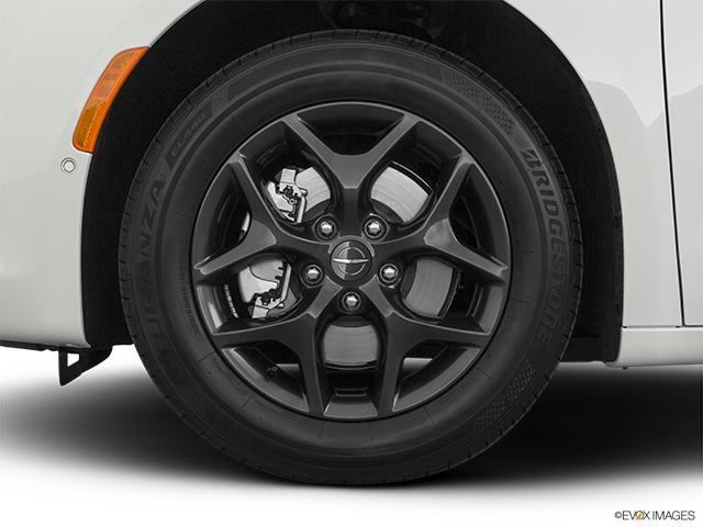 2020 Chrysler Pacifica: Reviews, Price, Specs, Photos and Trims ...