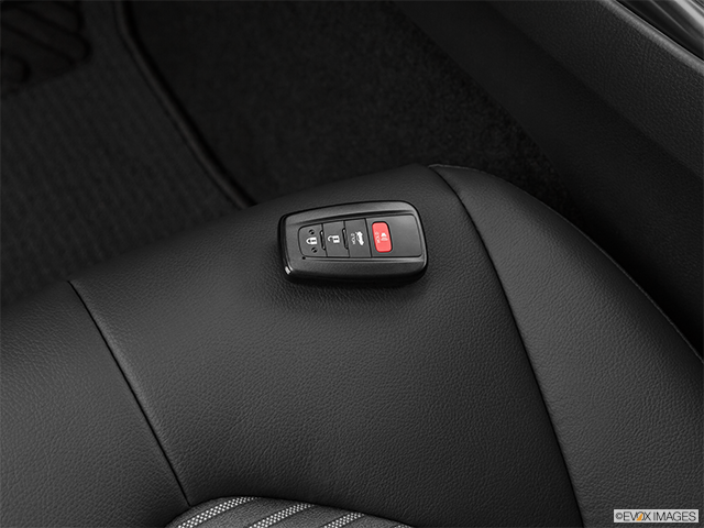 2020 Toyota Camry Hybrid: Reviews, Price, Specs, Photos and Trims ...