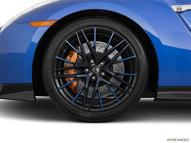 2020 Nissan GT-R: Price, Review, Photos and Specs - Read This Before ...