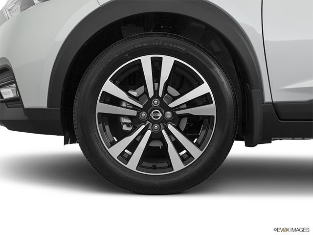 2020 Nissan Kicks: Price, Review, Photos and Specs - Read This Before ...