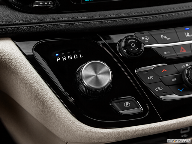 2020 Chrysler Pacifica Hybrid: Reviews, Price, Specs, Photos and Trims ...