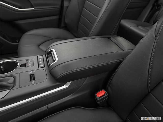 2020 Toyota Highlander Hybrid: Reviews, Price, Specs, Photos and Trims ...