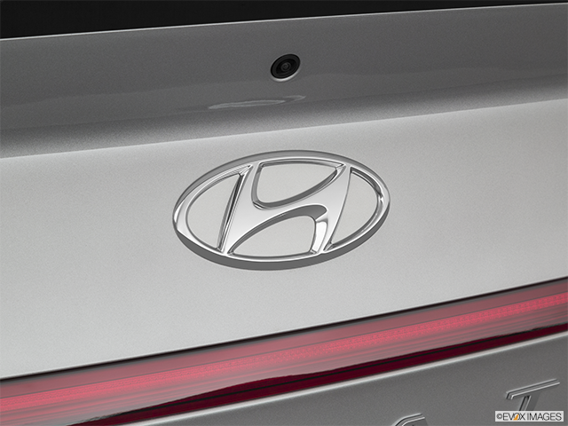 2020 Hyundai Sonata Hybrid: Price, Review, Photos and Specs - Read This ...