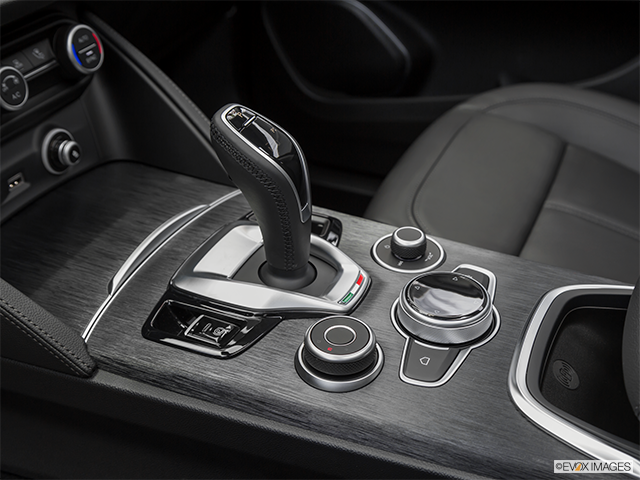 2020 Alfa Romeo Stelvio: Reviews, Price, Specs, Photos and Trims ...