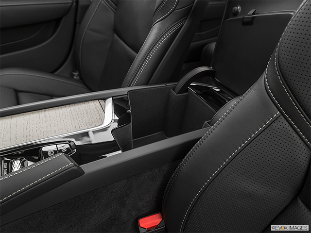 2021 Volvo S90: Price, Review, Photos and Specs - Read This Before You Buy