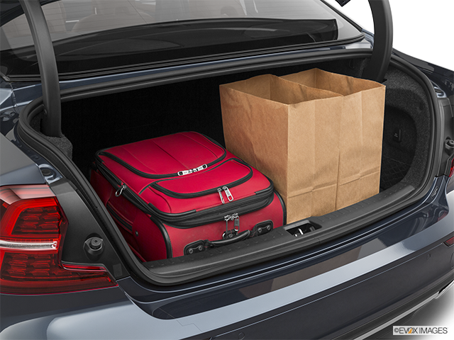 2021 Volvo S60 T5 Momentum: Price, Review, Photos (Canada) | Driving