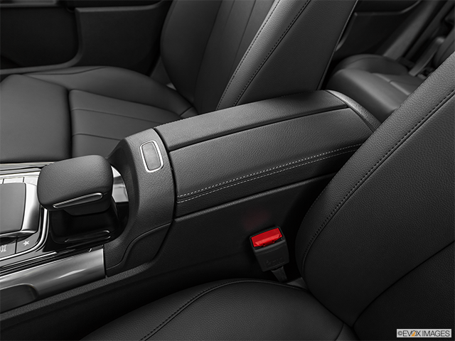 2021 Mercedes-Benz GLB: Reviews, Price, Specs, Photos and Trims ...