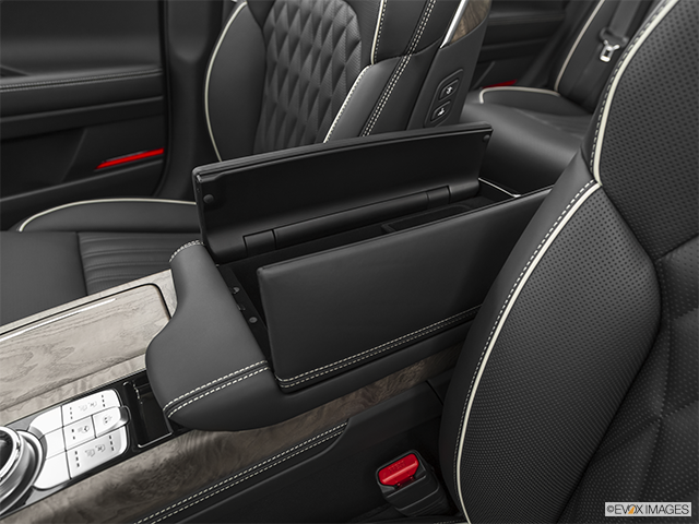 2021 Genesis G90: Price, Review, Photos and Specs (Canada) | Driving.ca