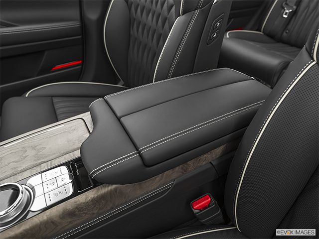 2021 Genesis G90: Price, Review, Photos and Specs (Canada) | Driving.ca