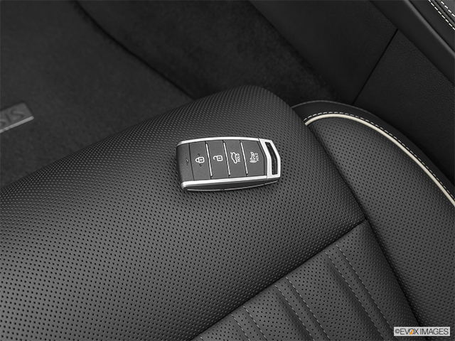 2021 Genesis G90: Price, Review, Photos and Specs - Read This Before ...
