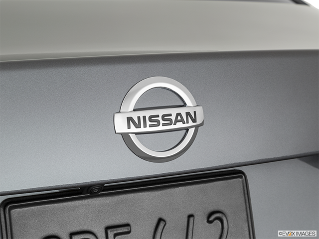 2021 Nissan Sentra S 6MT: Price, Review, Photos (Canada) | Driving