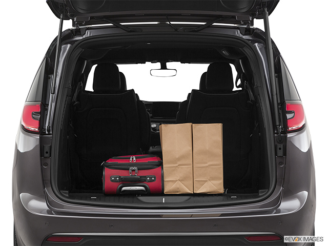 2021 Chrysler Pacifica Hybrid: Reviews, Price, Specs, Photos and Trims ...