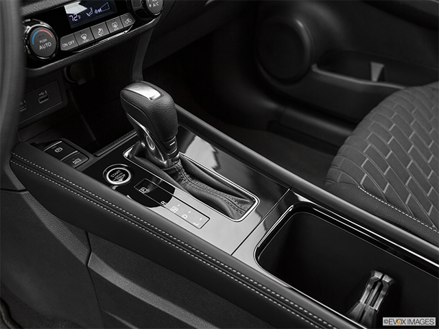 2021 Nissan Kicks: Price, Review, Photos and Specs - Read This Before ...