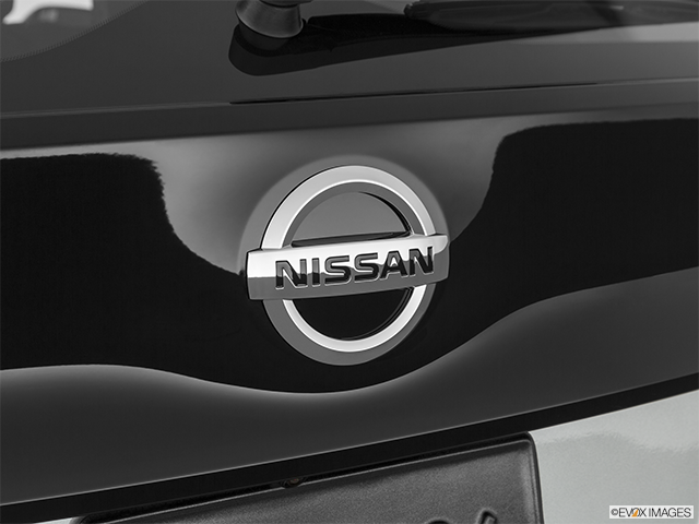 2021 Nissan LEAF: Price, Review, Photos and Specs - Read This Before ...