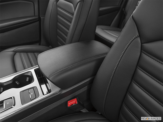 2021 Ford Edge: Reviews, Price, Specs, Photos and Trims | Driving.ca